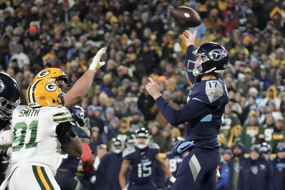 Thursday Night: Tannehill leads Titans past Packers, 27-17 | News ...